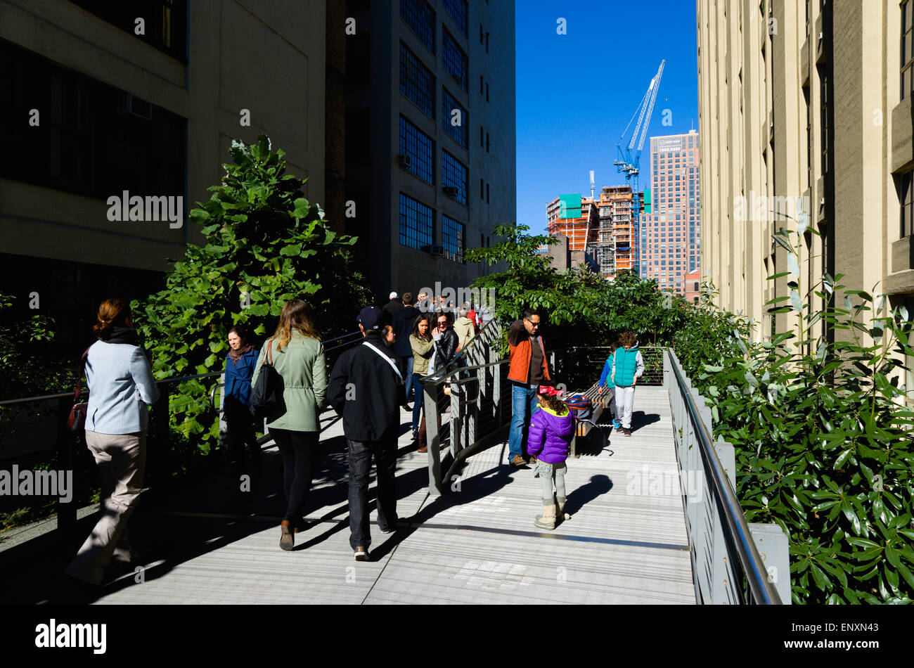 USA, New York, Manhattan, people walking on the Falcone Flyover on the ...