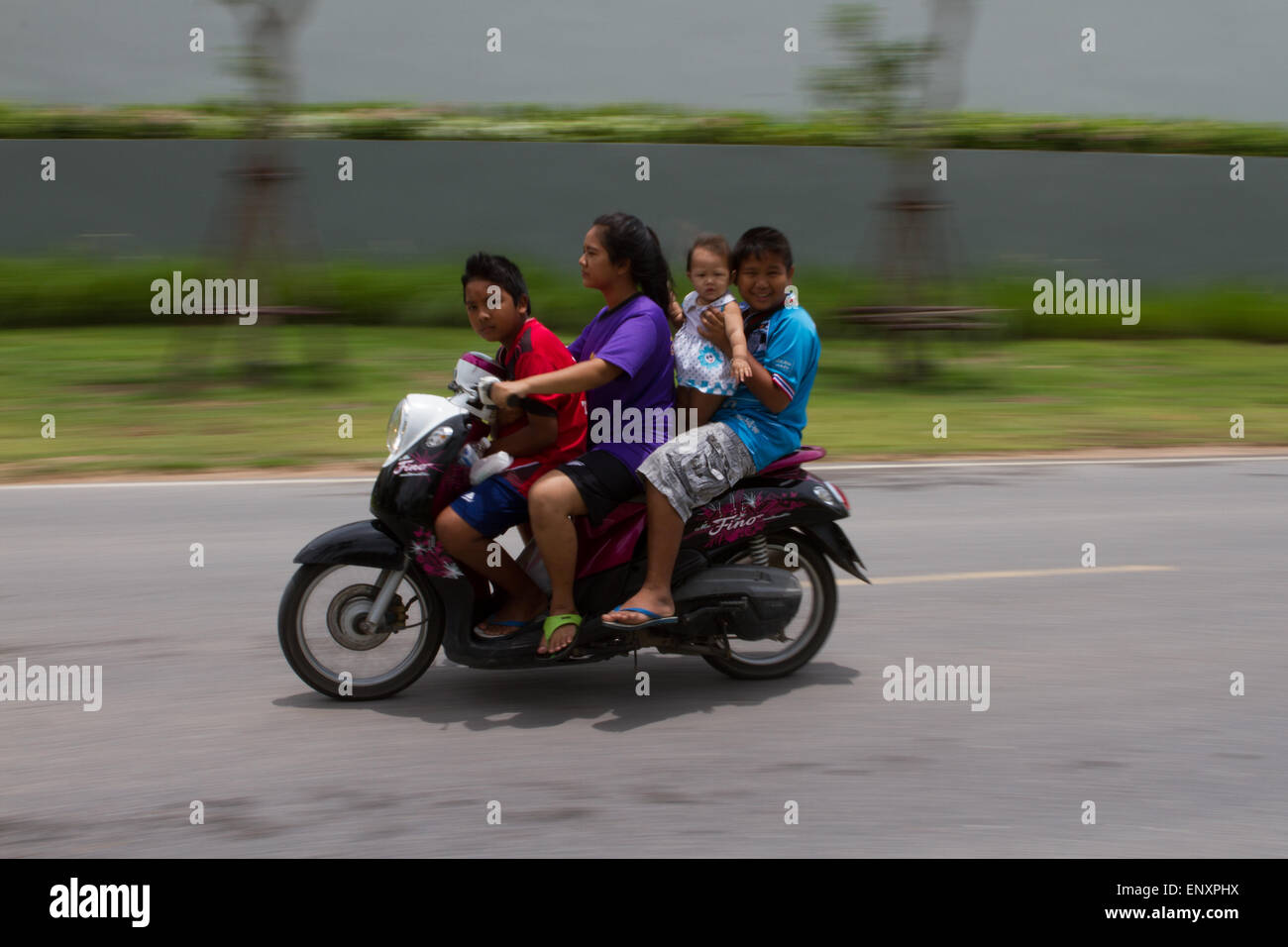 Mopeds on Koh Samui, Thailand Stock Photo - Alamy