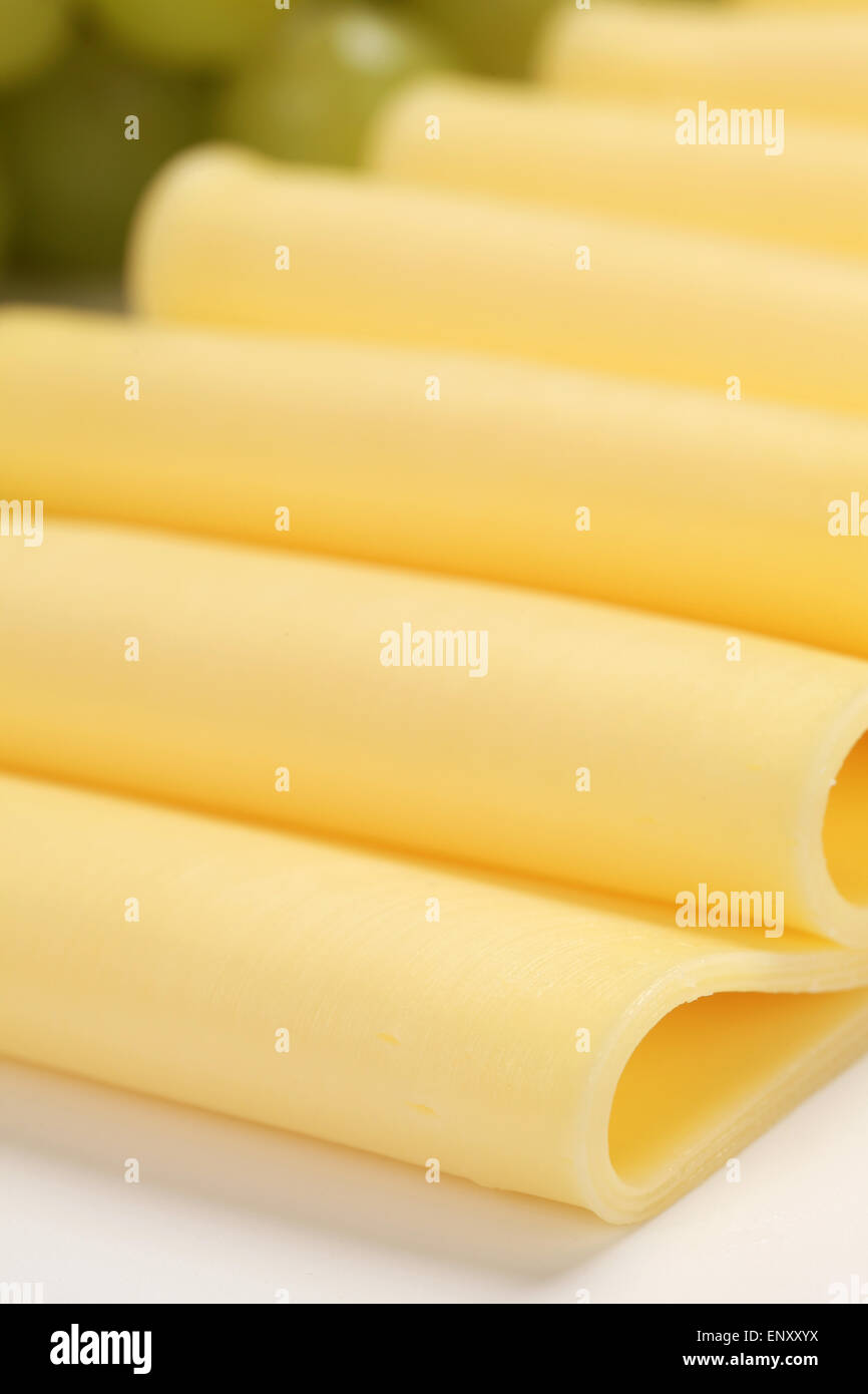 Gouda in Scheiben Stock Photo - Alamy
