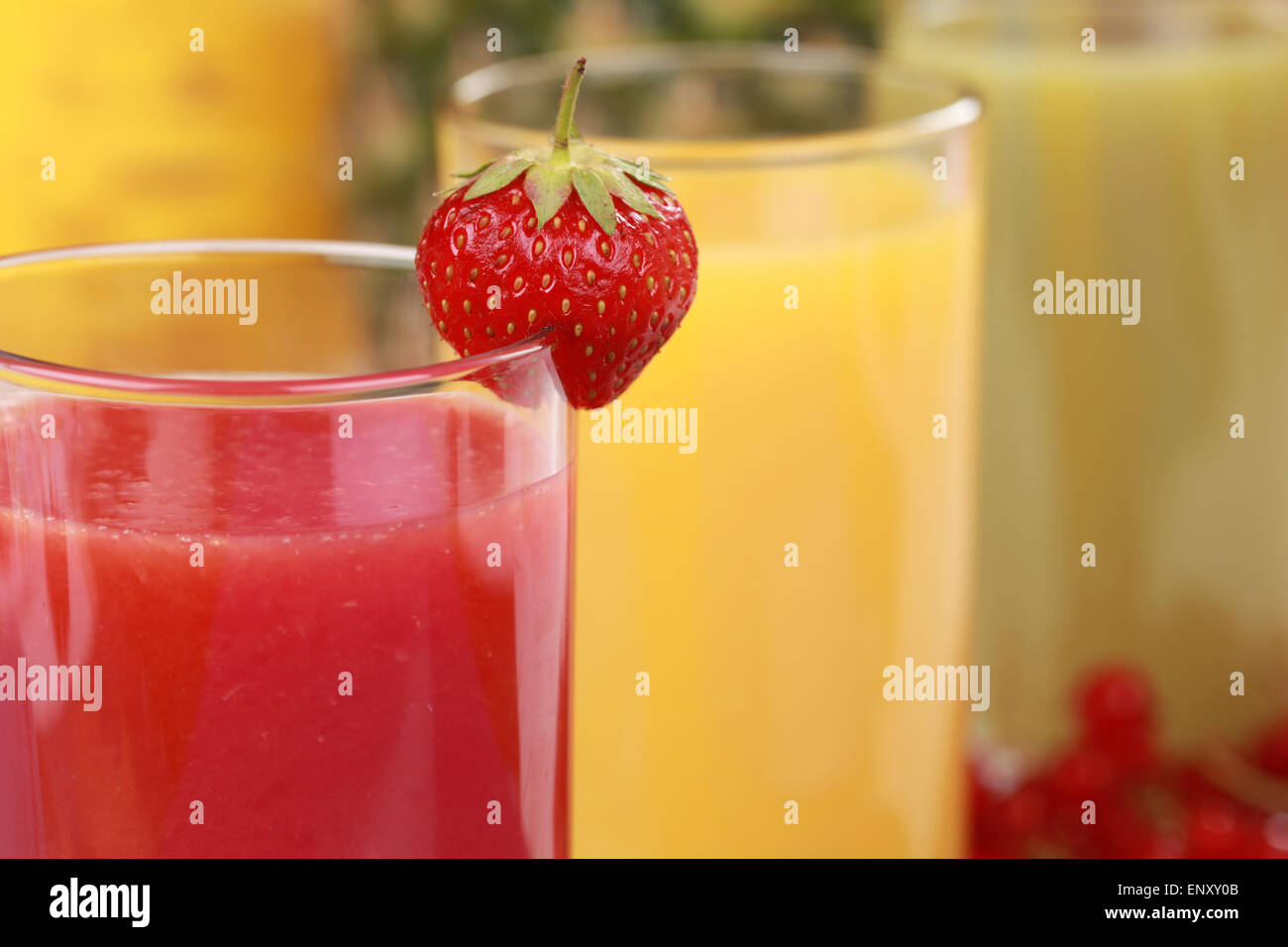 Frisch gepresster orangensaft hi-res stock photography and images - Alamy