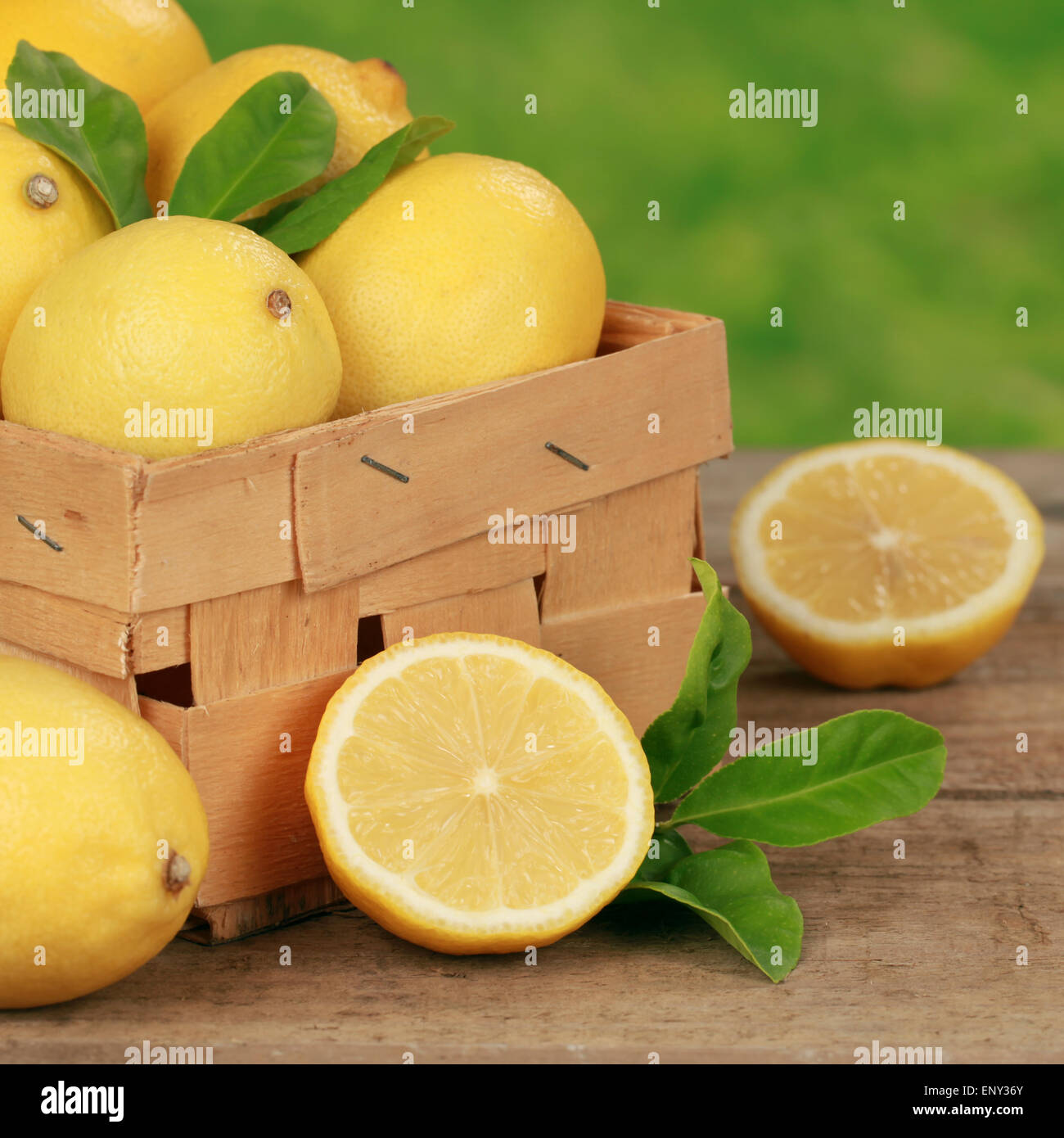 Bio zitronen hi-res stock photography and images - Alamy