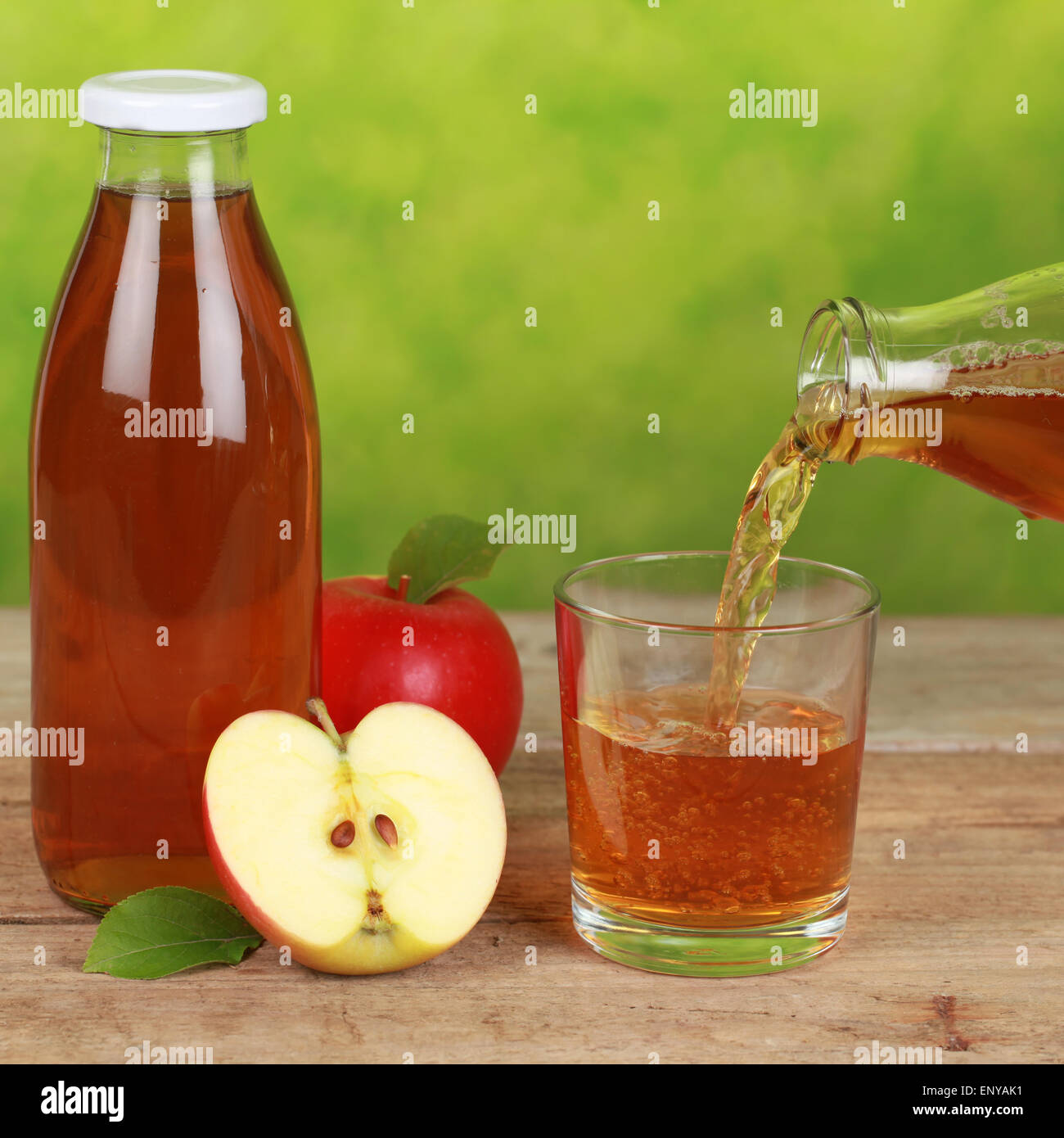 Frischer apfel hi-res stock photography and images - Alamy