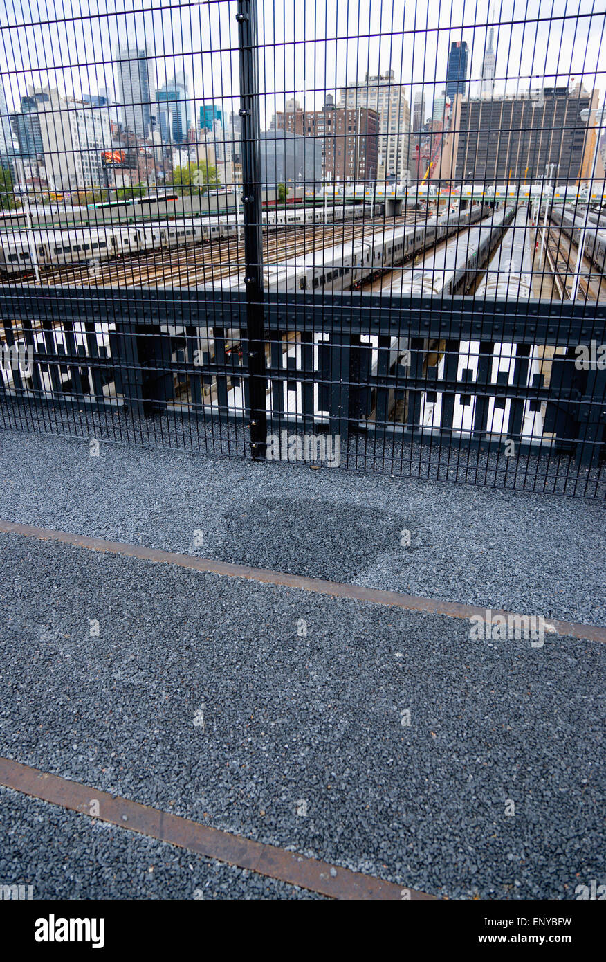 USA, New York, Manhattan, original rails in tarmac of the disused ...