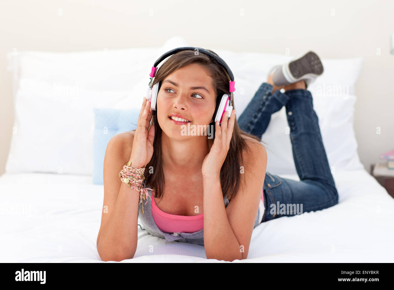 Beautiful teenager listening to the music Stock Photo - Alamy