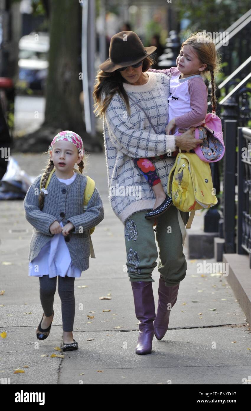 Sarah Jessica Parker takes her twin daughters Tabitha and Marion ...