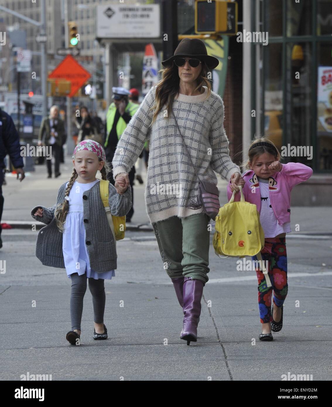 Sarah Jessica Parker takes her twin daughters Tabitha and Marion ...