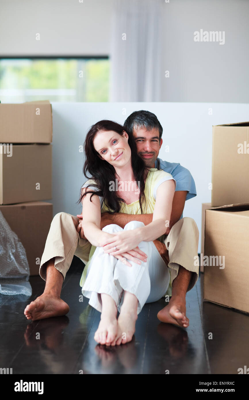 Couple moving house Stock Photo - Alamy