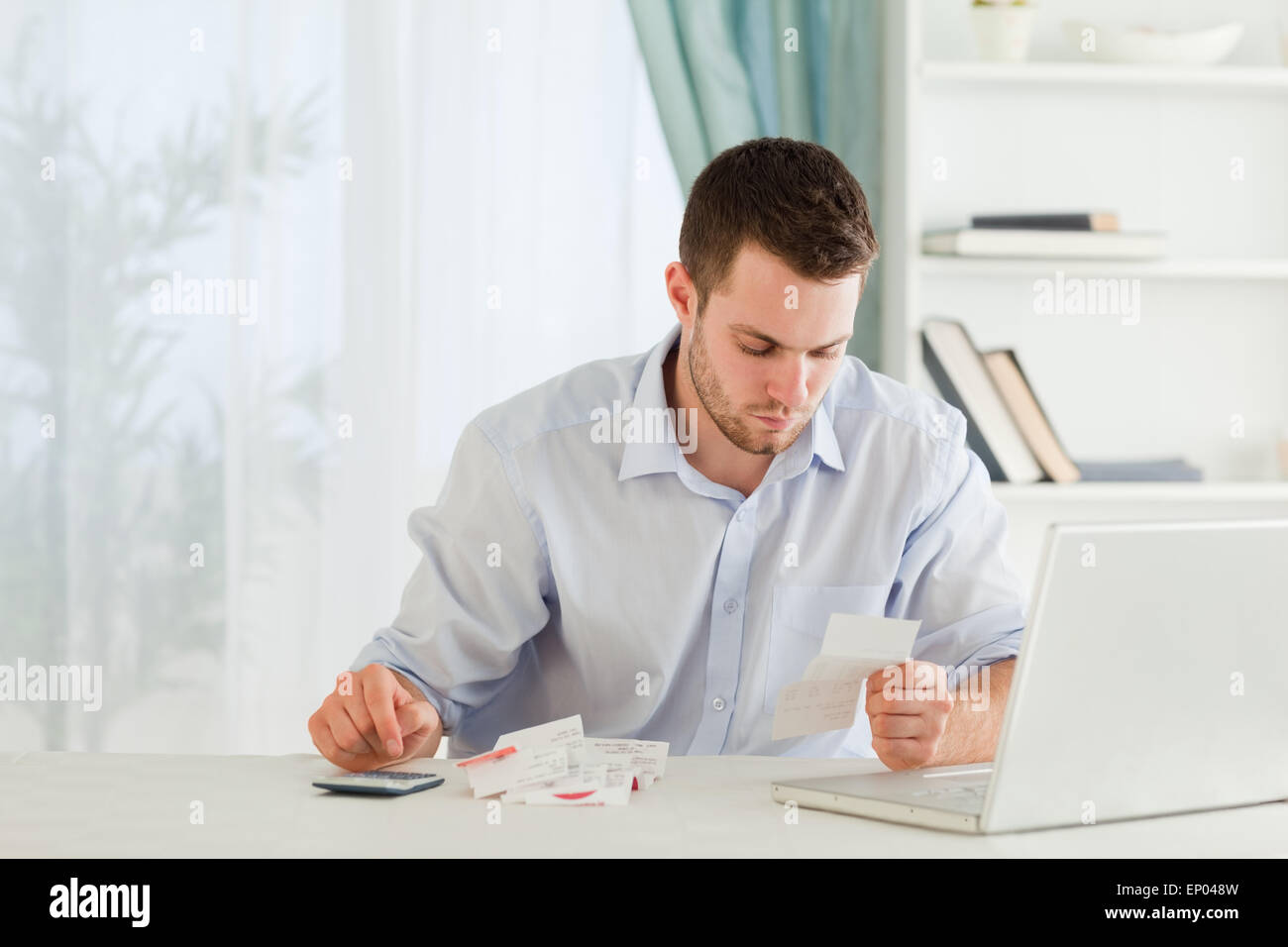 Invoice head hi-res stock photography and images - Alamy