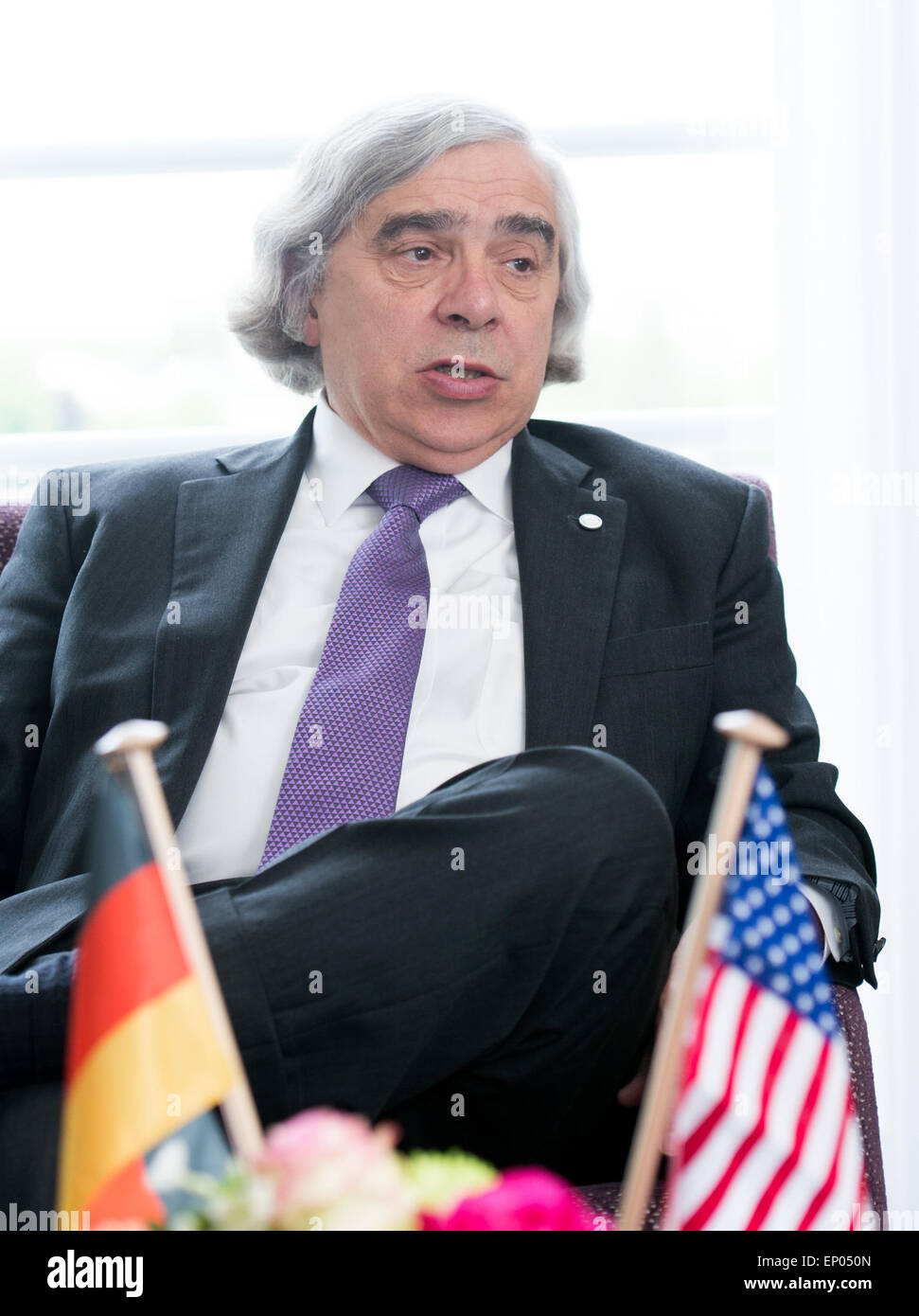 Ernest moniz hi-res stock photography and images - Alamy