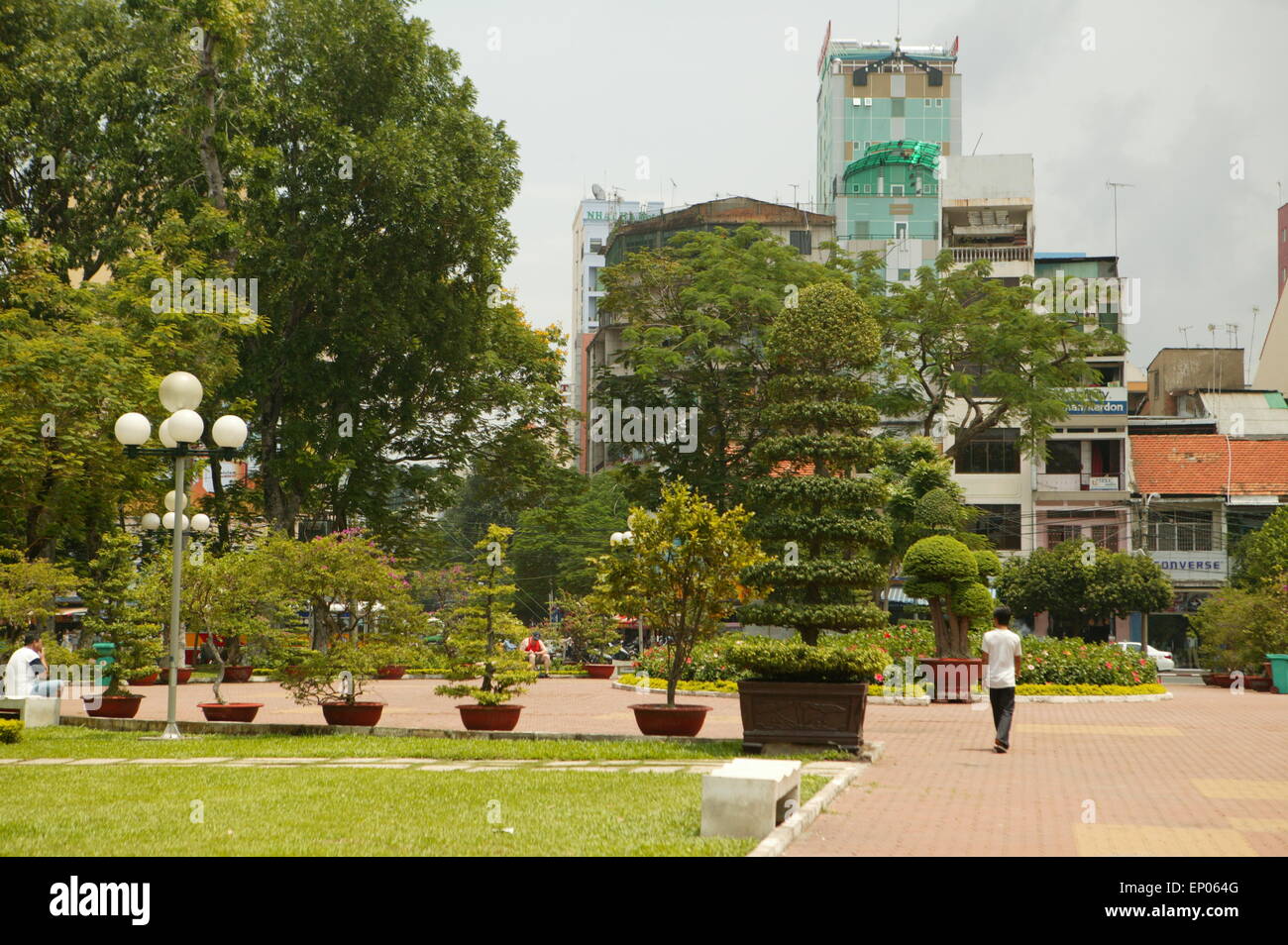 Everyday scene in the city of Hanoi in Vietnam Stock Photo - Alamy