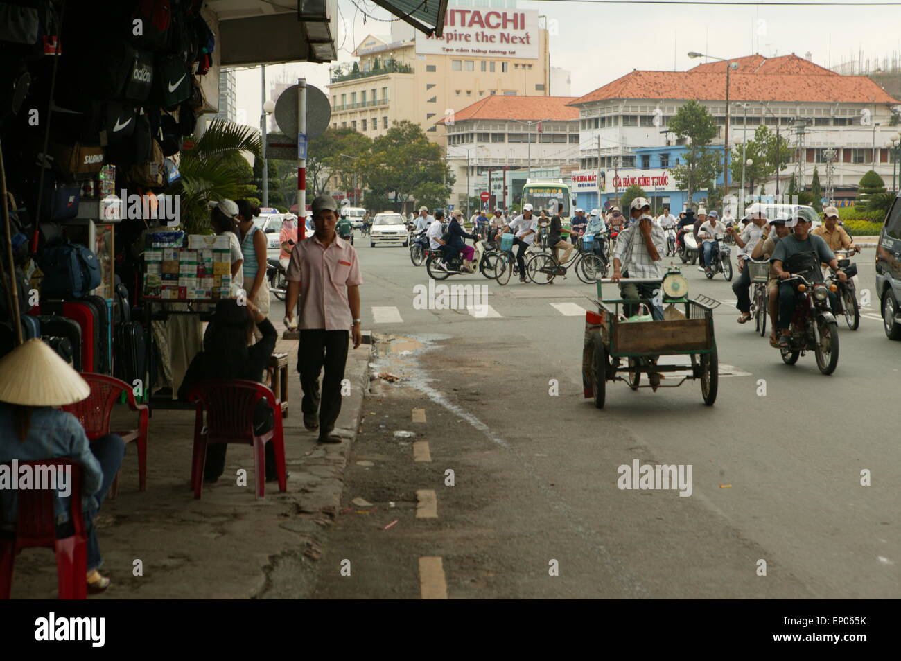 Everyday scene in the city of Hanoi in Vietnam Stock Photo - Alamy