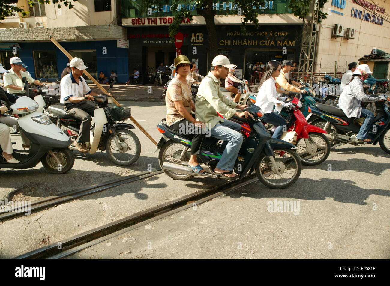 Everyday scene in the city of Hanoi in Vietnam Stock Photo - Alamy