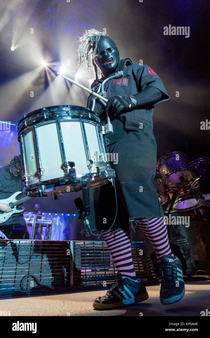 Slipknot shawn crahan clown hi-res stock photography and images - Alamy