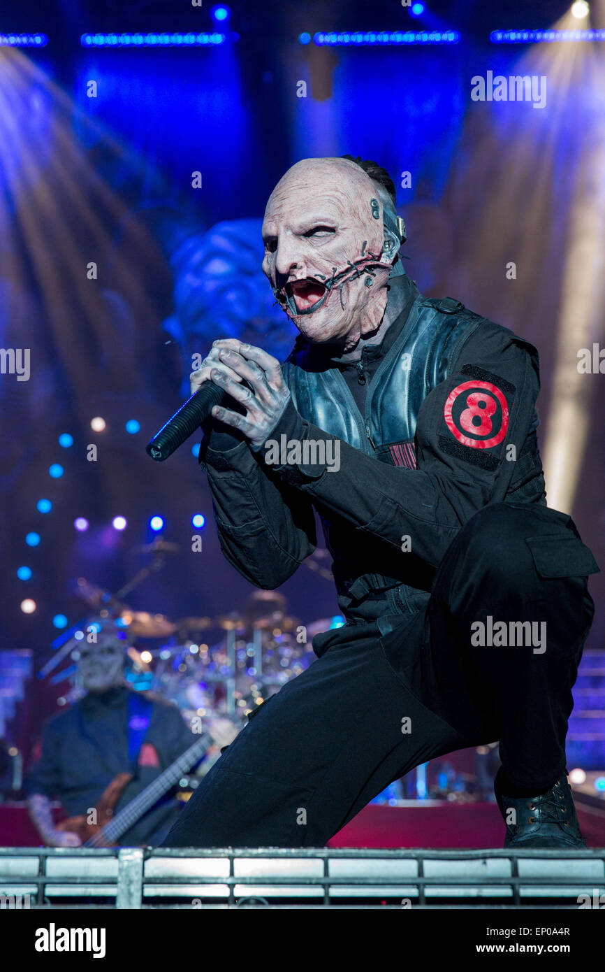 Singer corey taylor during concert hi-res stock photography and images ...