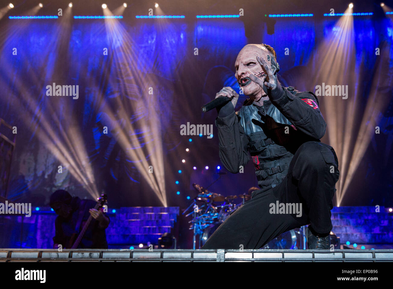 Singer corey taylor during concert hi-res stock photography and images ...