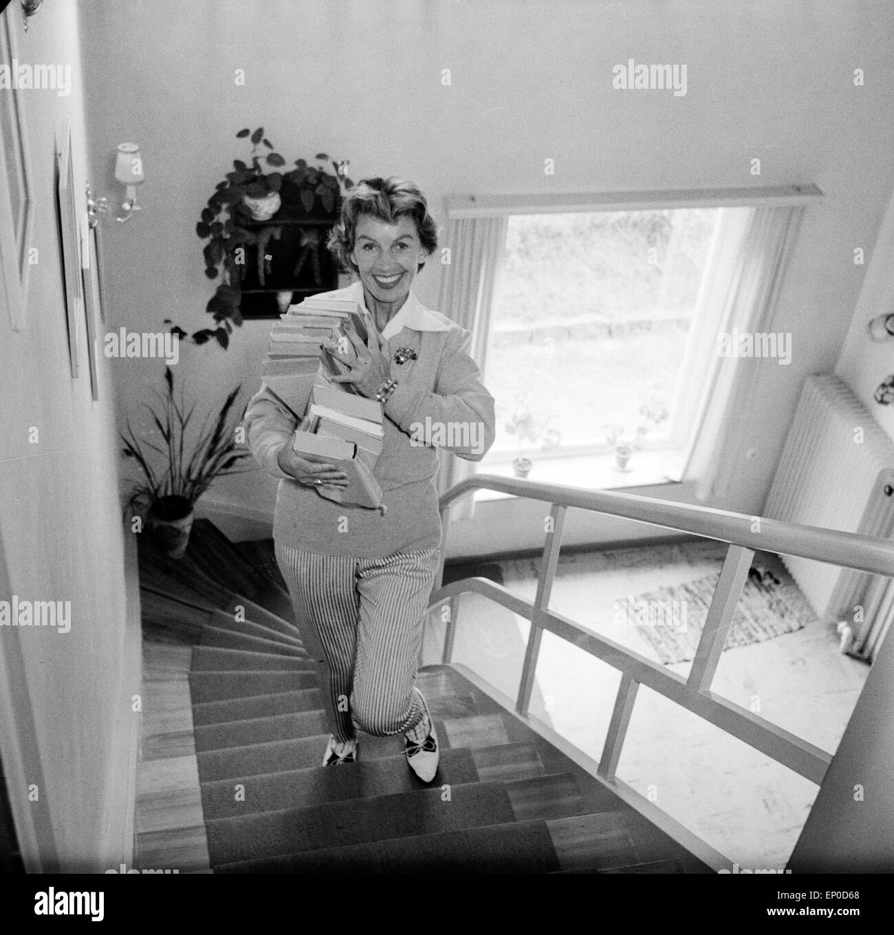 Lili marlene hi-res stock photography and images - Alamy