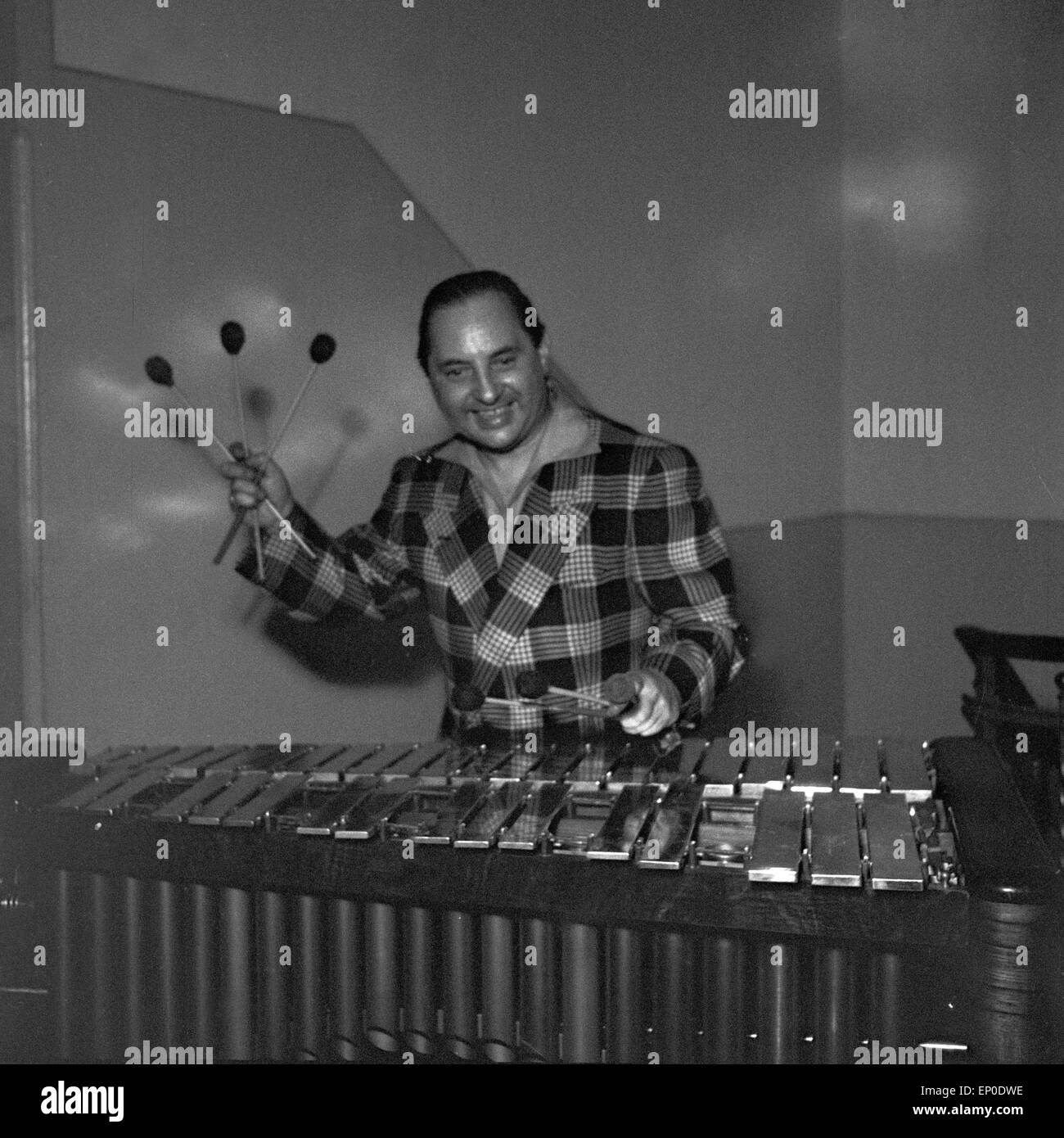 Kurt engel hi-res stock photography and images - Alamy