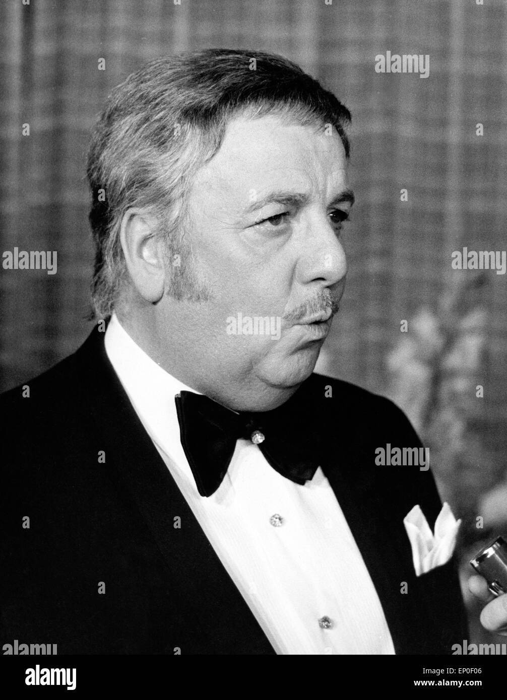 Der niederländisch deutsche Showmaster und Entertainer Lou van Burg ...