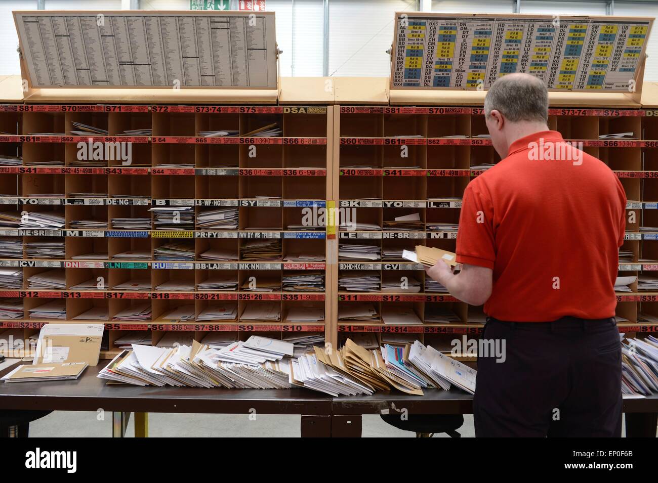 Royal Mail Sorting Office in Sheffield South Yorkshire Stock Photo - Alamy