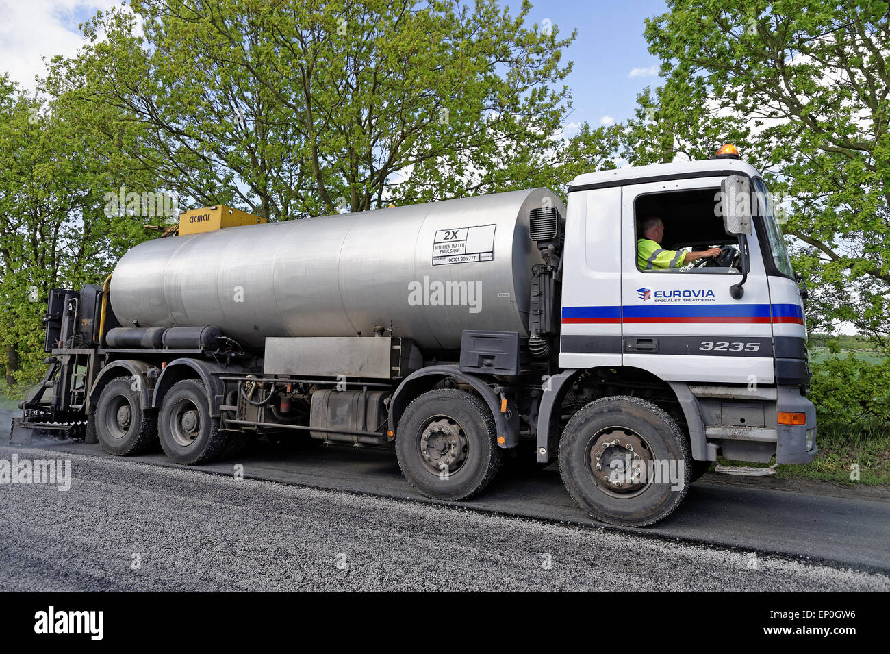 Bitumen truck hi-res stock photography and images - Alamy