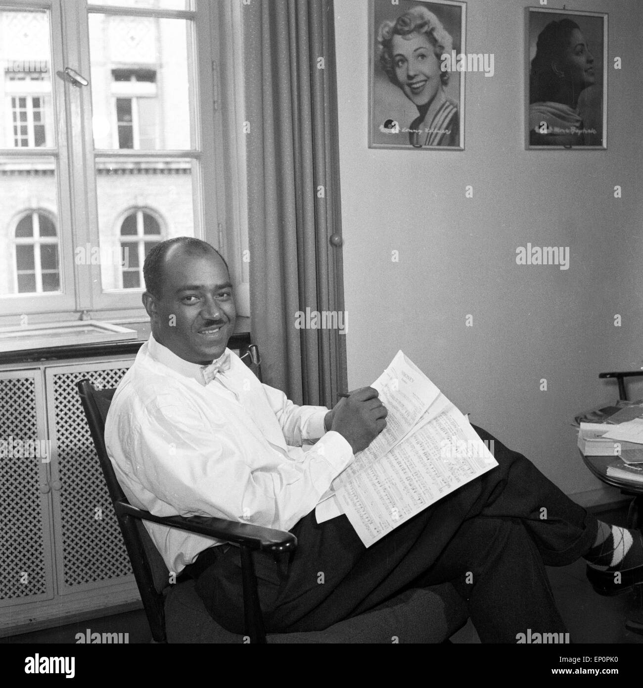 Us opera singer Black and White Stock Photos & Images - Alamy