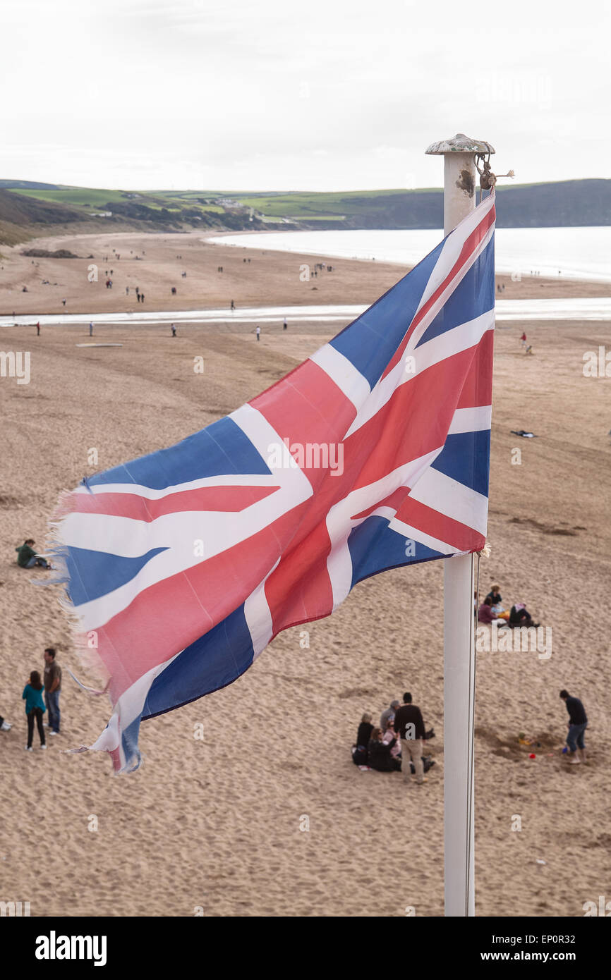 Crowded beach woolacombe in devon hi-res stock photography and images ...