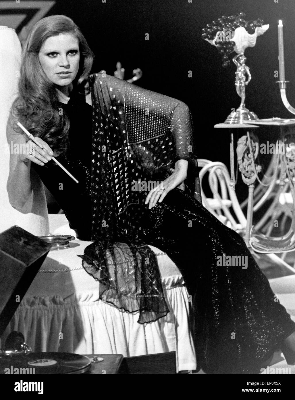 Italienische Sängerin und Schauspielerin Milva, Mitte 1970er Jahre ...