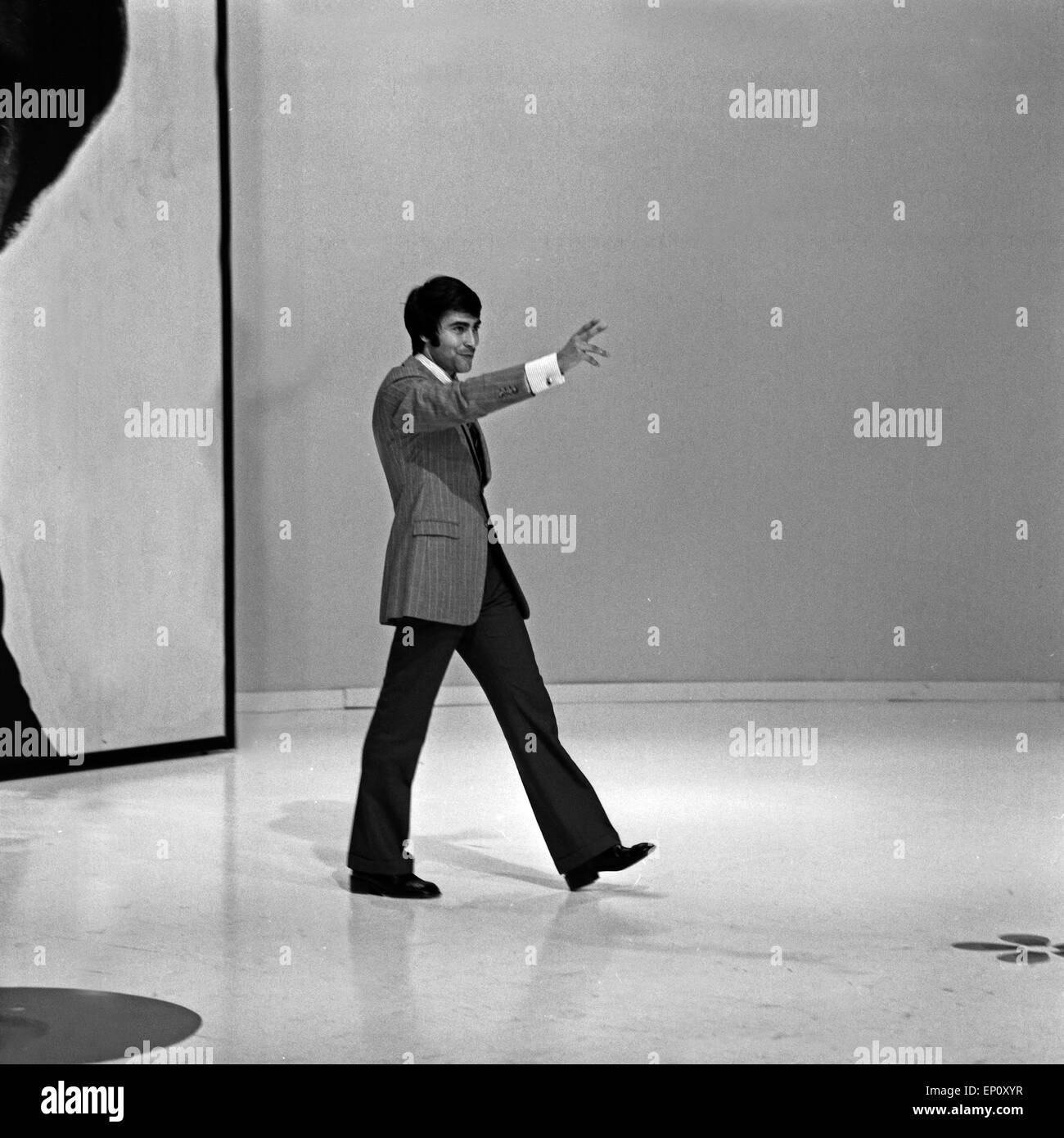 Deutscher Schlagersänger Roy Black bei einer Lichtprobe für eine ...