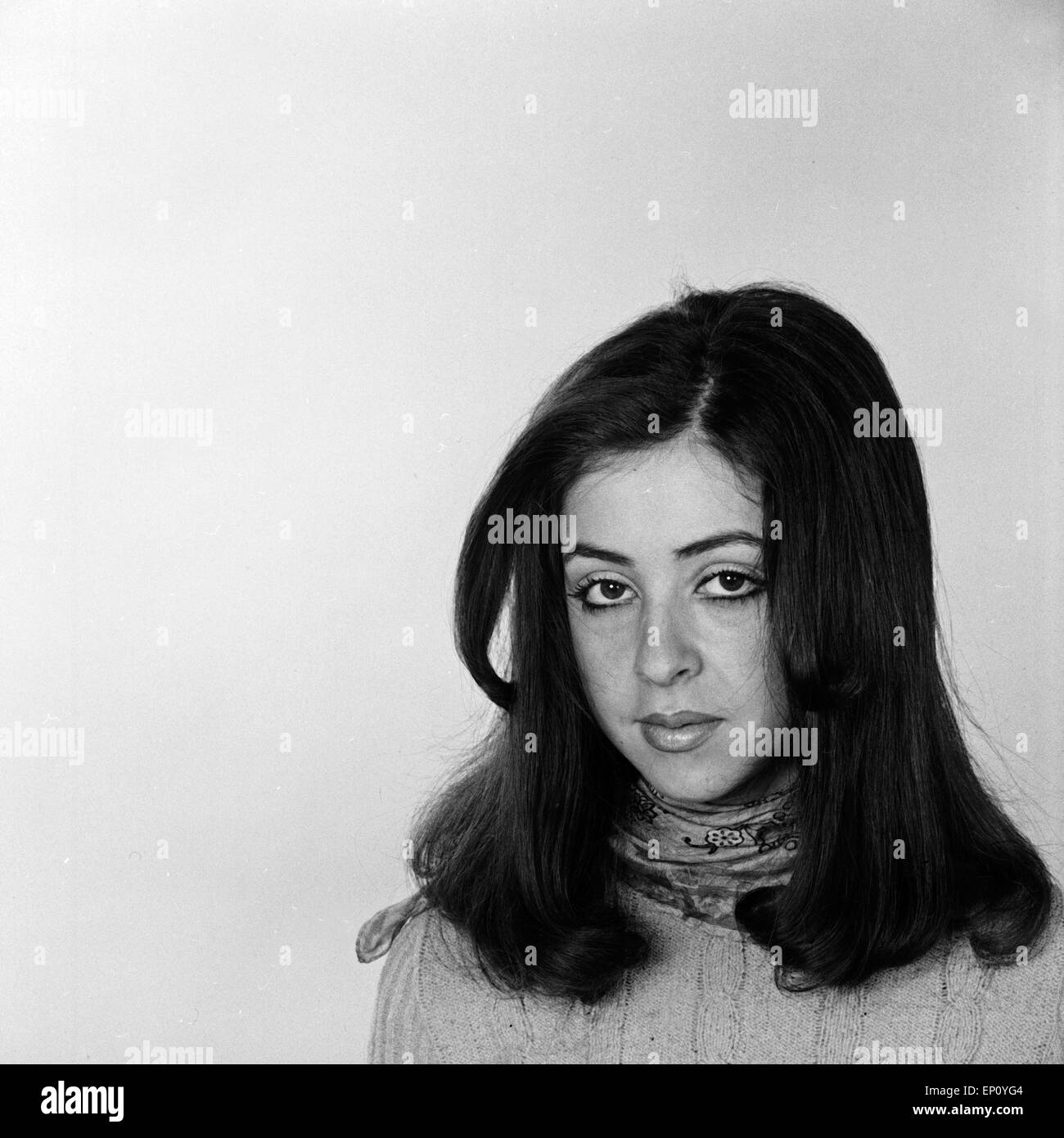 Deutsch griechische Sängerin Vicky Leandros bei einem Fotoshooting ...