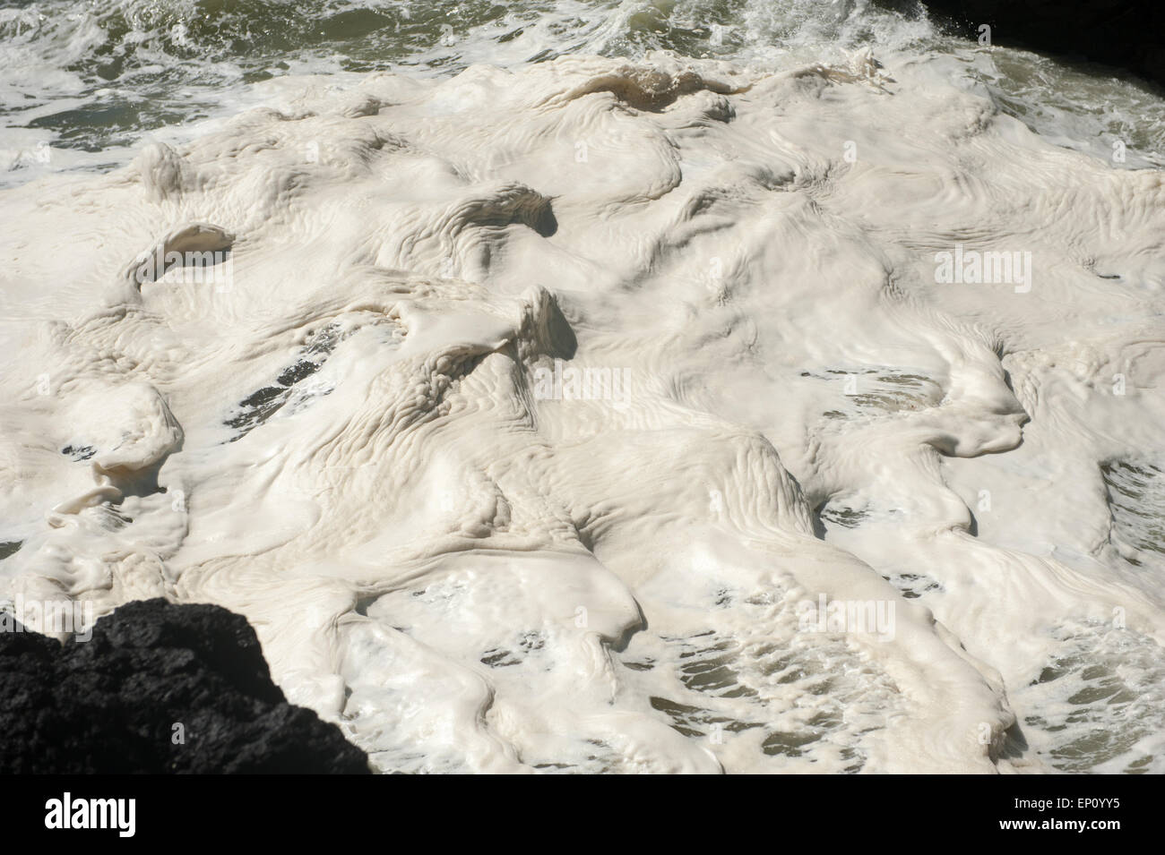 Water sea churning churn foam hi-res stock photography and images - Alamy