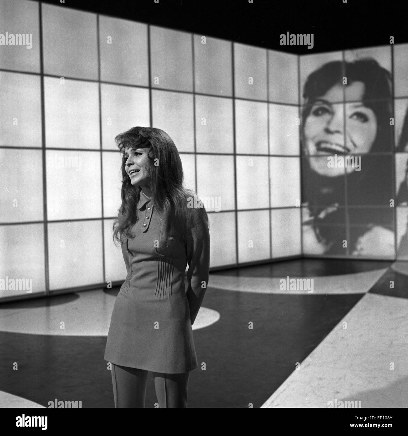 Manuela Singer's Instagram, Twitter & Facebook on IDCrawl