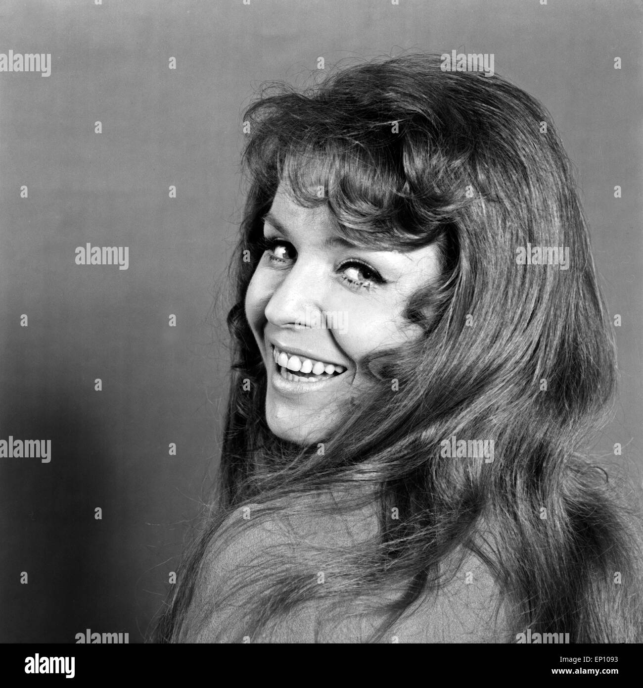 Deutsche Schlagersängerin Manuela, Hamburg 1960er Jahre. German ...