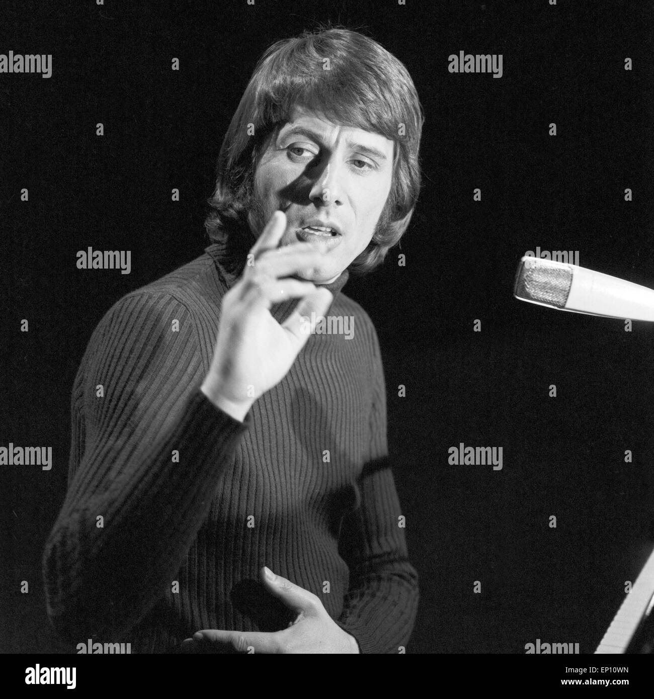 Deutscher Sänger Udo Jürgens, Hamburg 1970er Jahre. German singer Udo ...