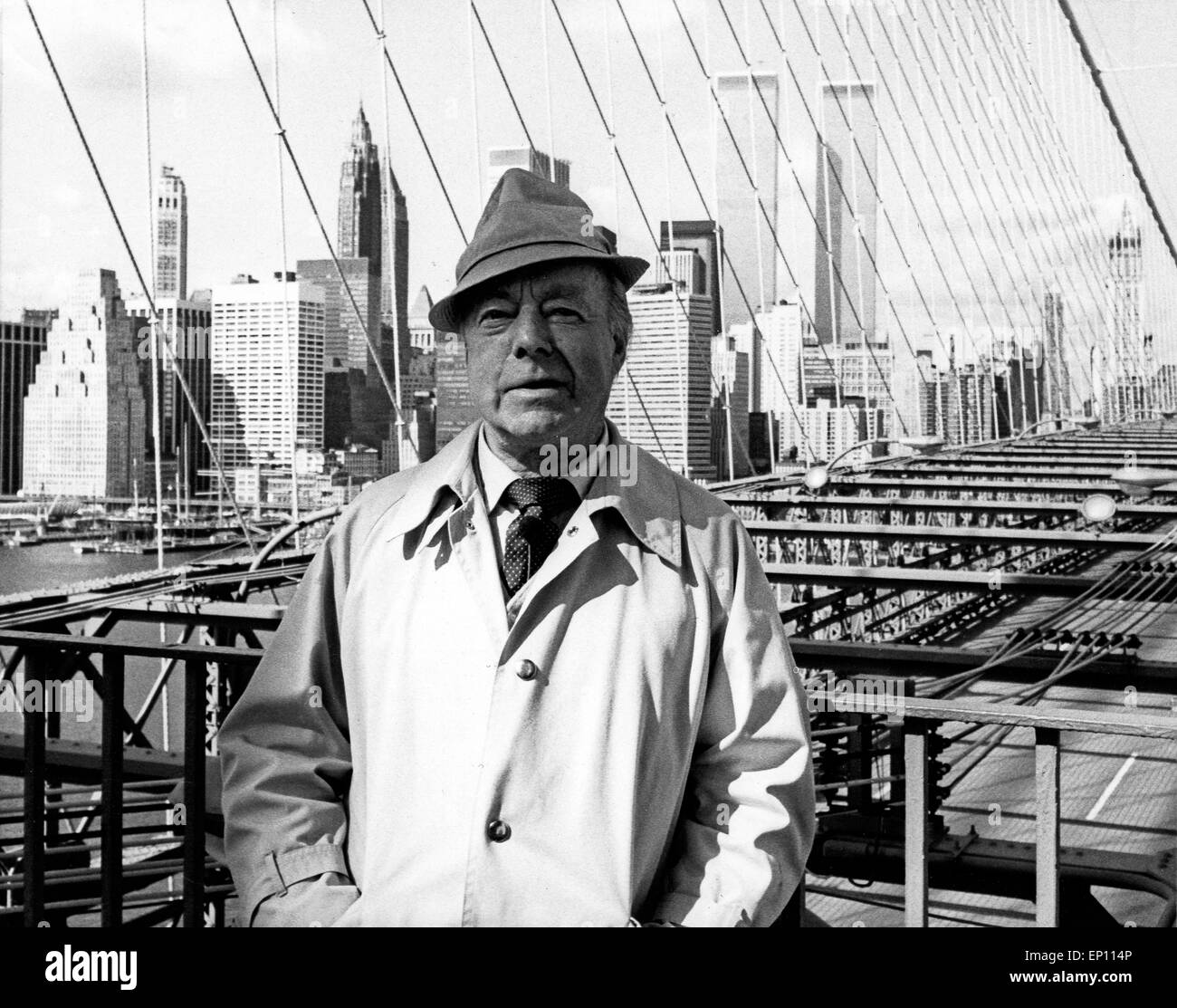 Special zum 80. Geburtstag von Heinz Rühmann: auf der Brooklyn-Bridge ...