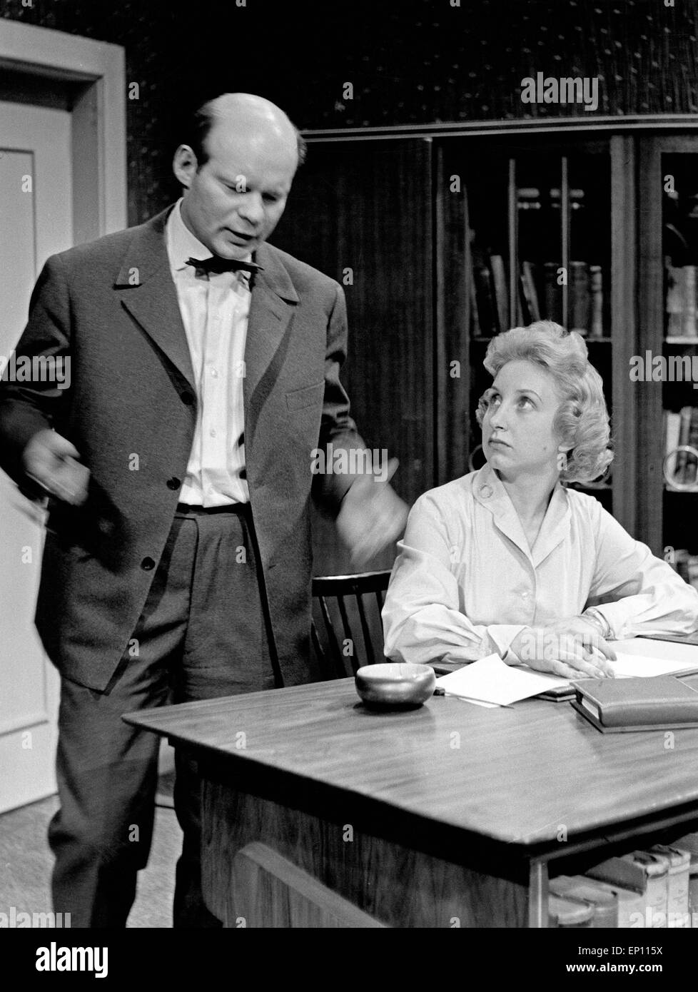 Actress schauspieler Black and White Stock Photos & Images - Alamy