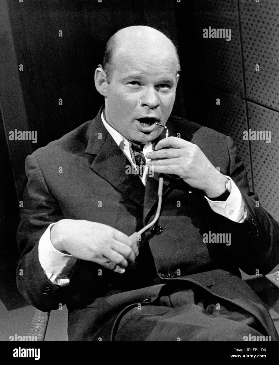 Deutscher Schauspieler Ralf Wolter in der Fernsehshow "So viel Schwung ...