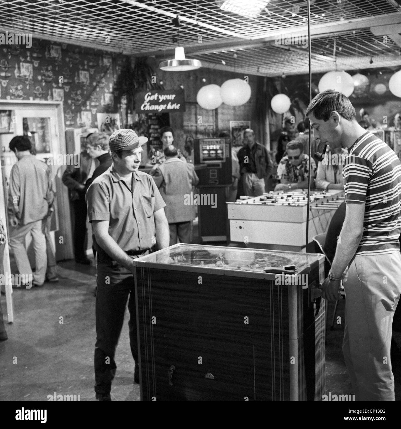Campingplatz, Fernsehfilm, Deutschland 1964, Regie: Gustav Burmester ...