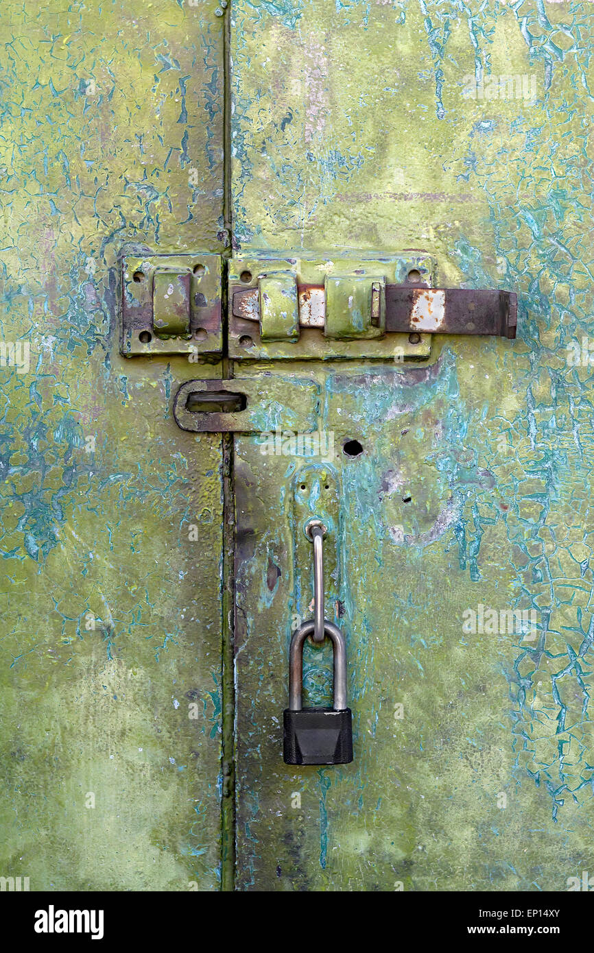 Door hasp hi-res stock photography and images - Alamy