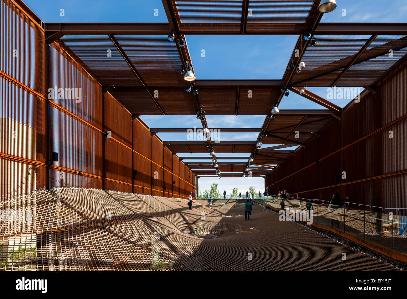 Tensile structure hi-res stock photography and images - Alamy