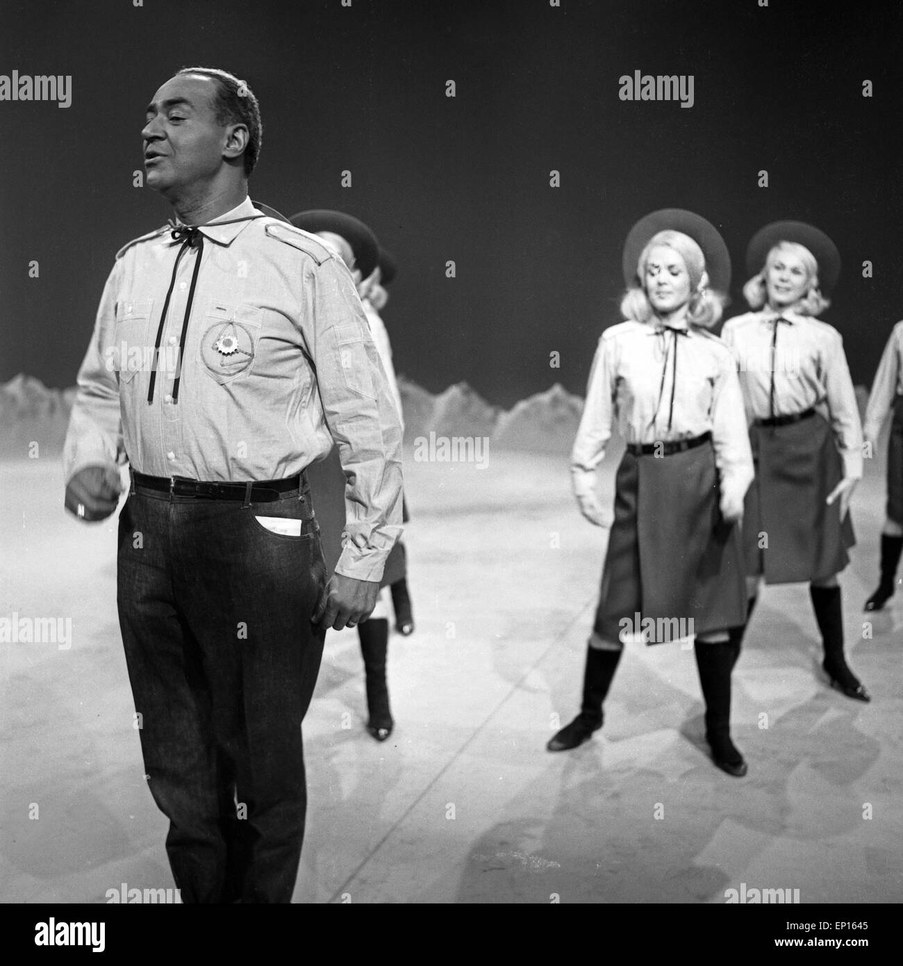 Canadian film and television actress hi-res stock photography and ...