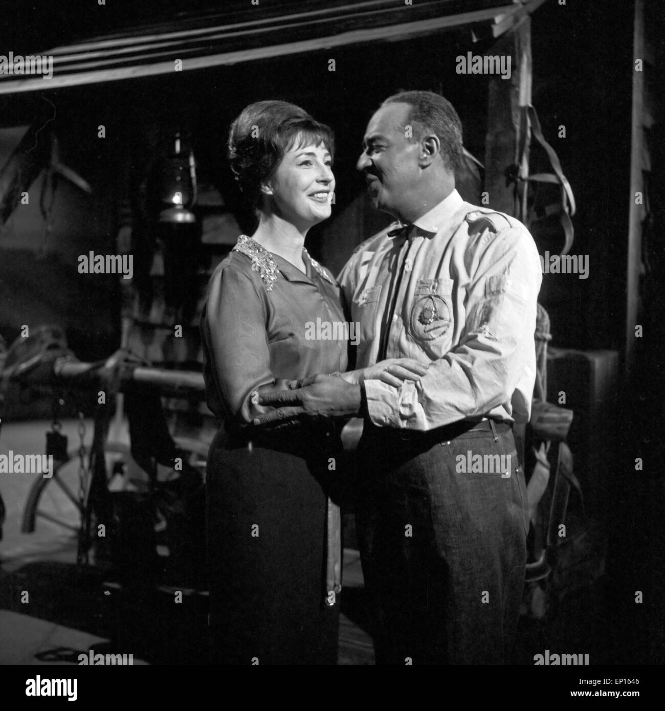 Der amerikanische Opernsänger Lawrence Winters in einer Musiksendung im ...