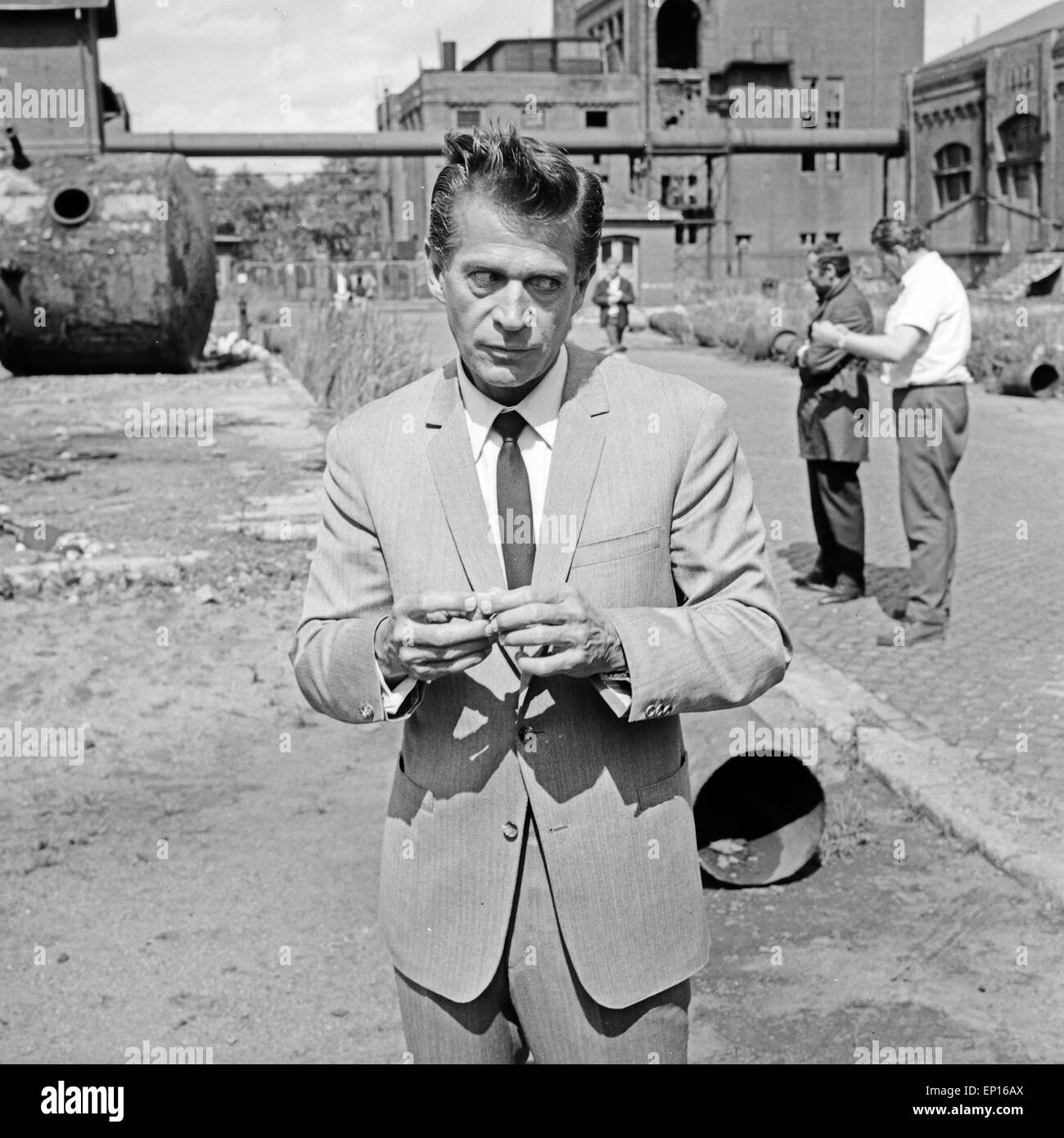 Der amerikanische Schauspieler George Nader auf einem alten ...