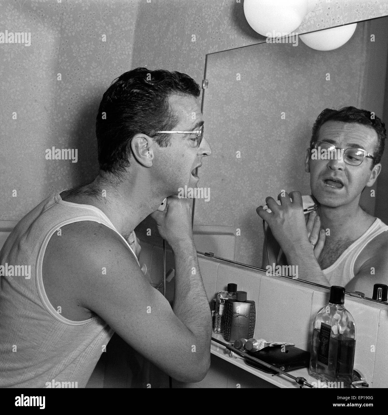 Der schweizer sänger und schauspieler hi-res stock photography and ...