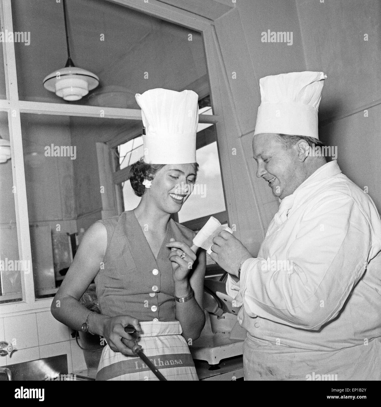 1950s chefs hi-res stock photography and images - Alamy