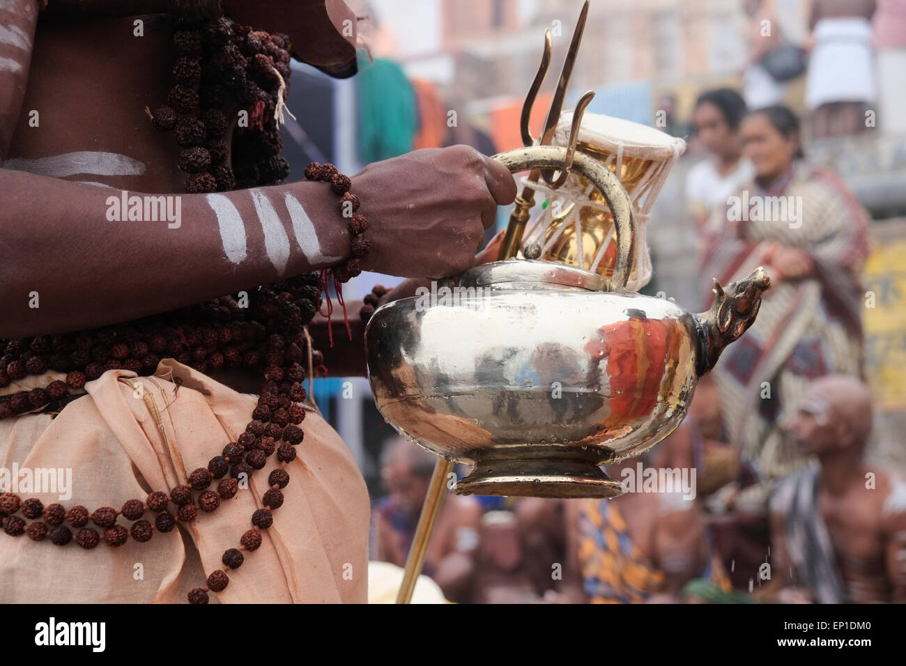 Hindu ritual of initiation hi-res stock photography and images - Alamy