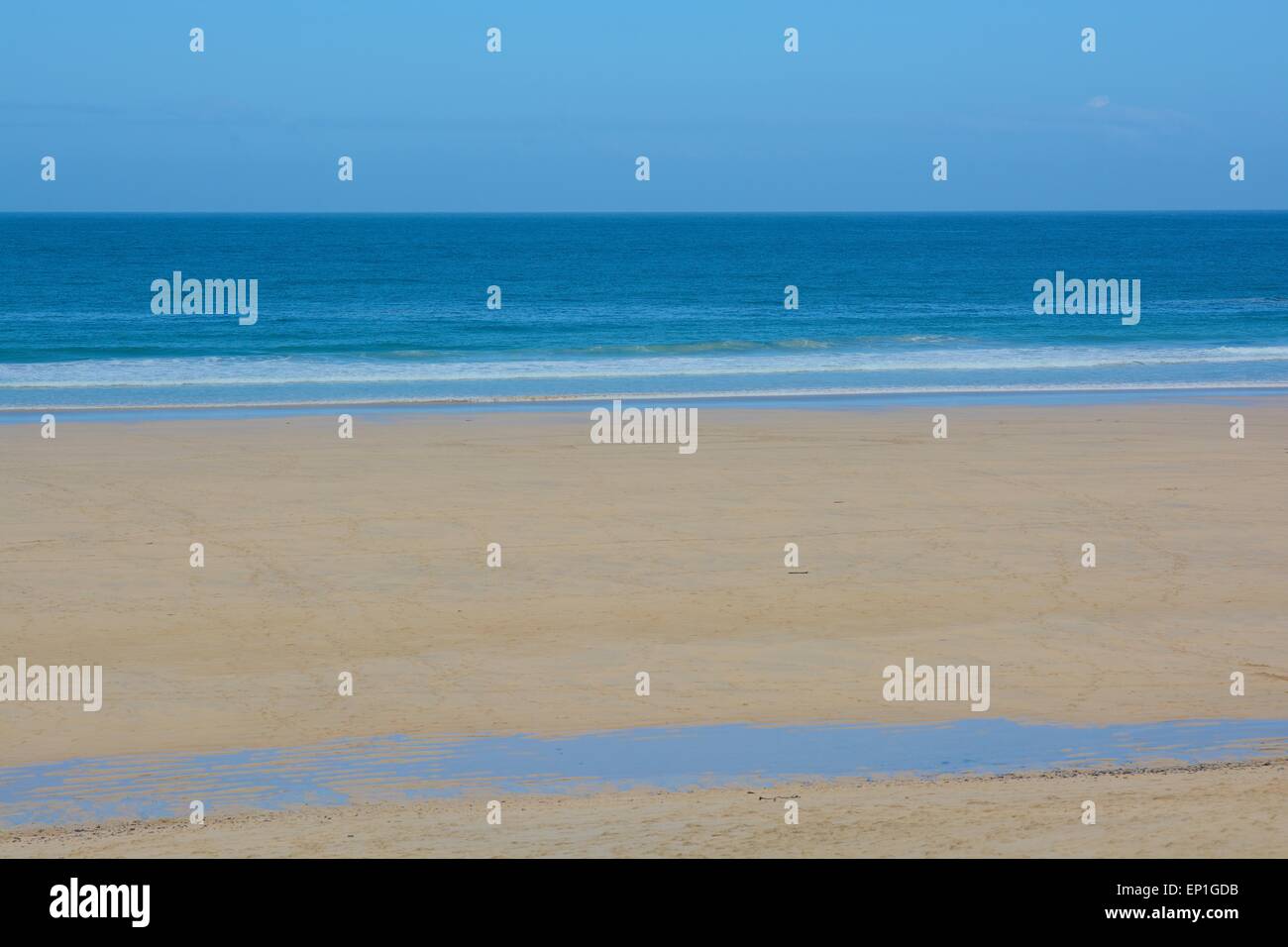 Porthmeor Beach at Saint Ives, Cornwall, England. Low tide. Atlantic Ocean Stock Photo - Alamy