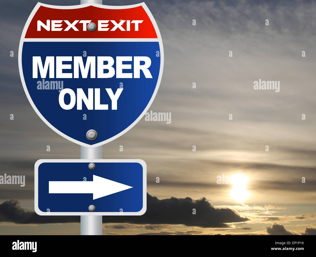Member only road sign Stock Photo - Alamy