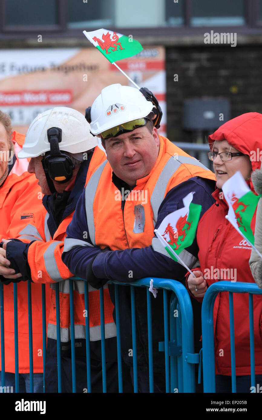 The Duke and Duchess of Cambridge visit the Pembroke Refinery in ...