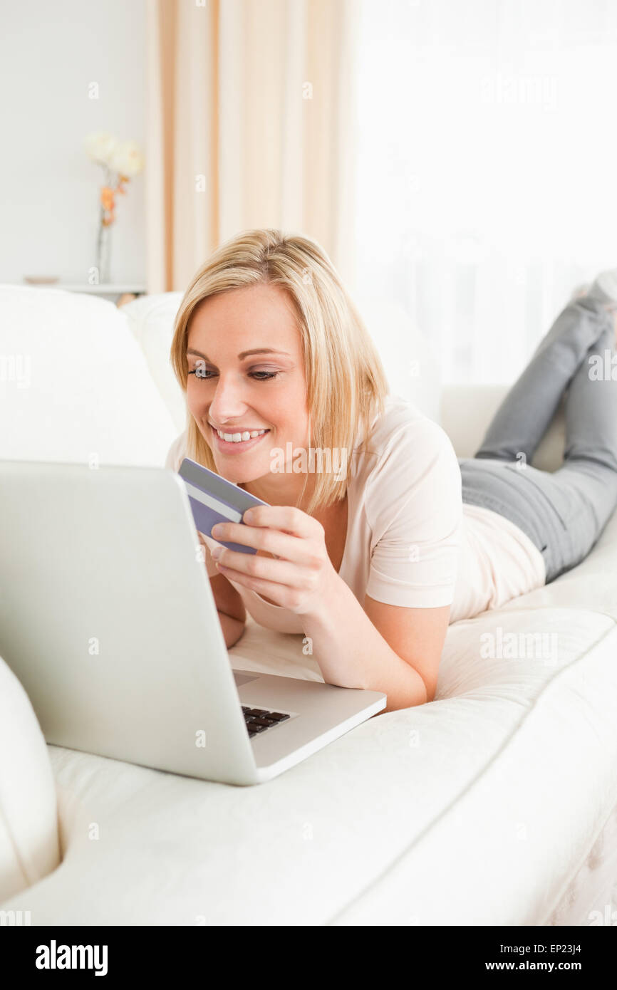 Market portrait room hi-res stock photography and images - Alamy