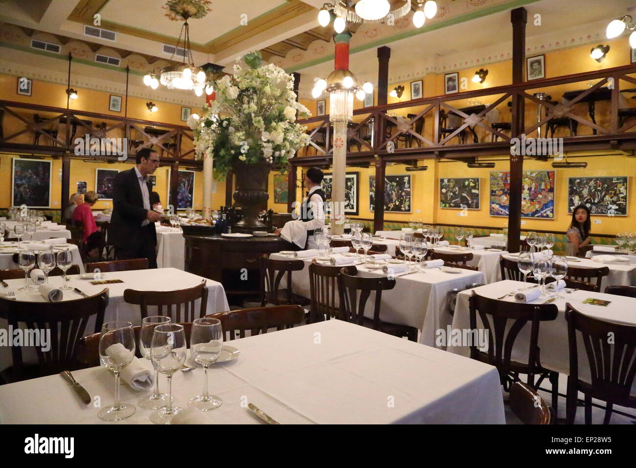 Els 4 gats restaurant hi-res stock photography and images - Alamy